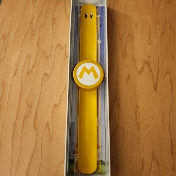 Nintendo | Video Games & Consoles | Super Nintendo World Mario Gold ...